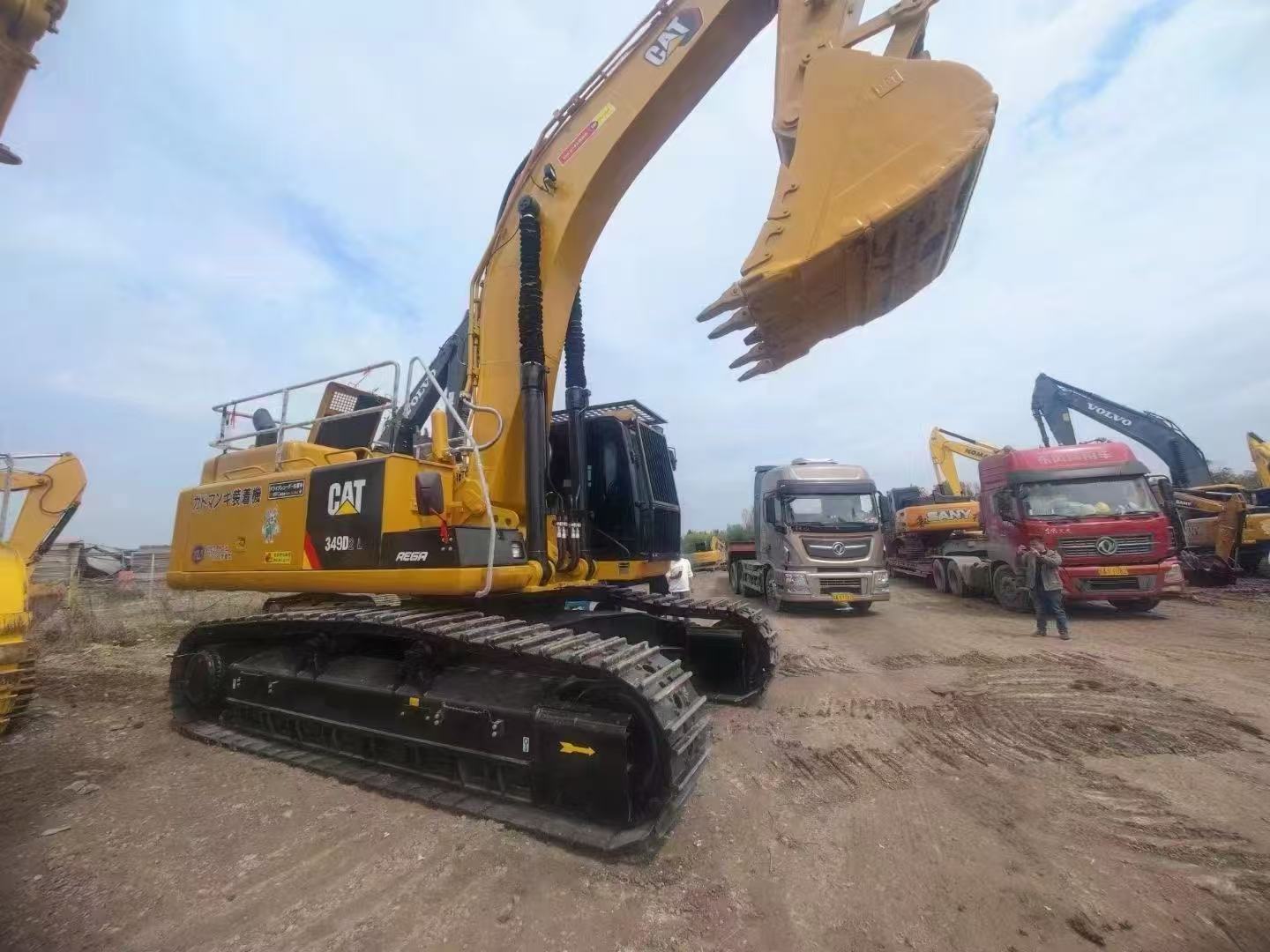 CAT 349D - JUEQI MACHINERY